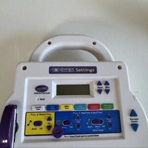 white dove innivation | Wall Decor | Vintage My Tot Clock Kids Desk ...